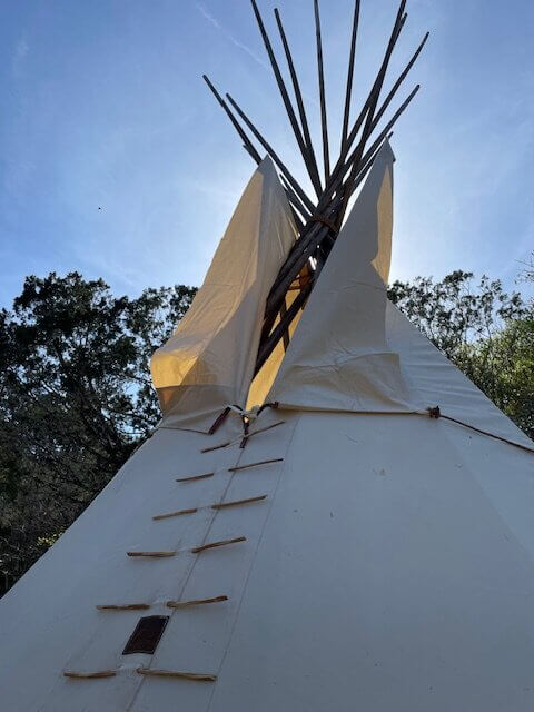 Tipi, glamping, romantic getaway, creek, fishing, canoeing,